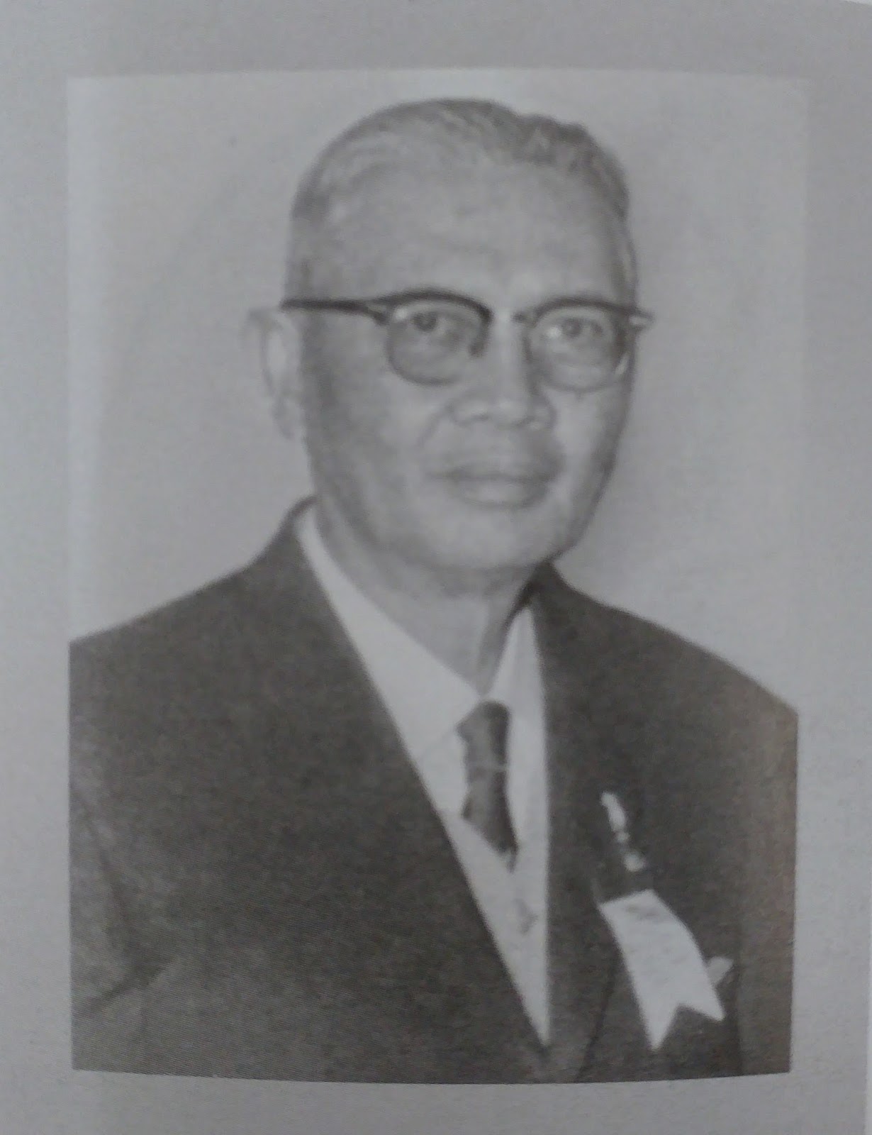 The Streets of Cebu IT Park: The Who's Who in the Cebuano Literary World