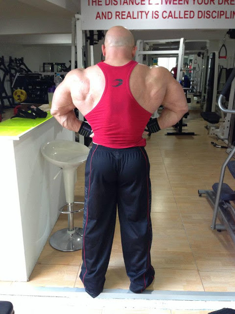 world bodybuilders pictures: western cyprus bodybuilder Avramis Kyriakou