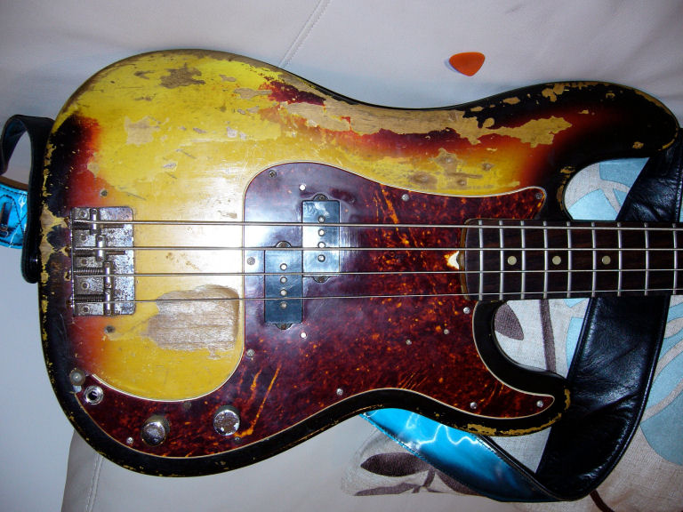 Smiths On Guitar: Andy Rourke's Gear