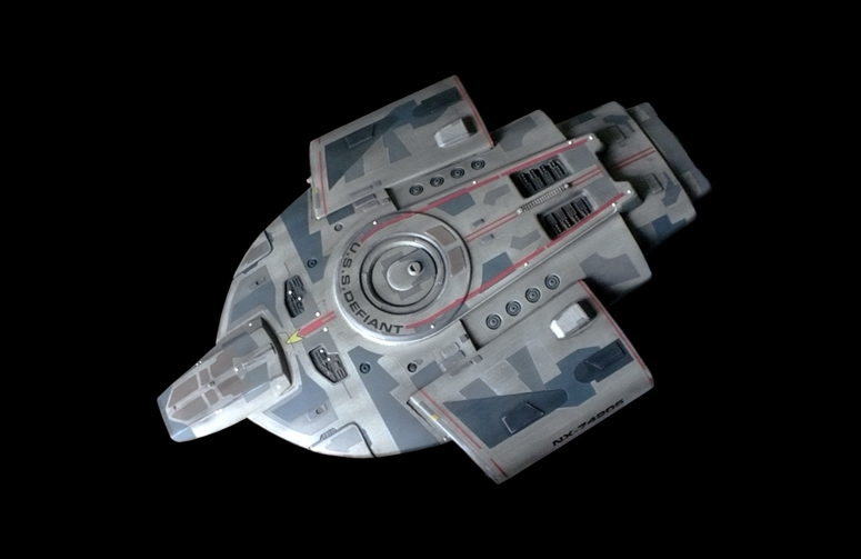 The Great Canadian Model Builders Web Page!: USS Defiant NX -74205