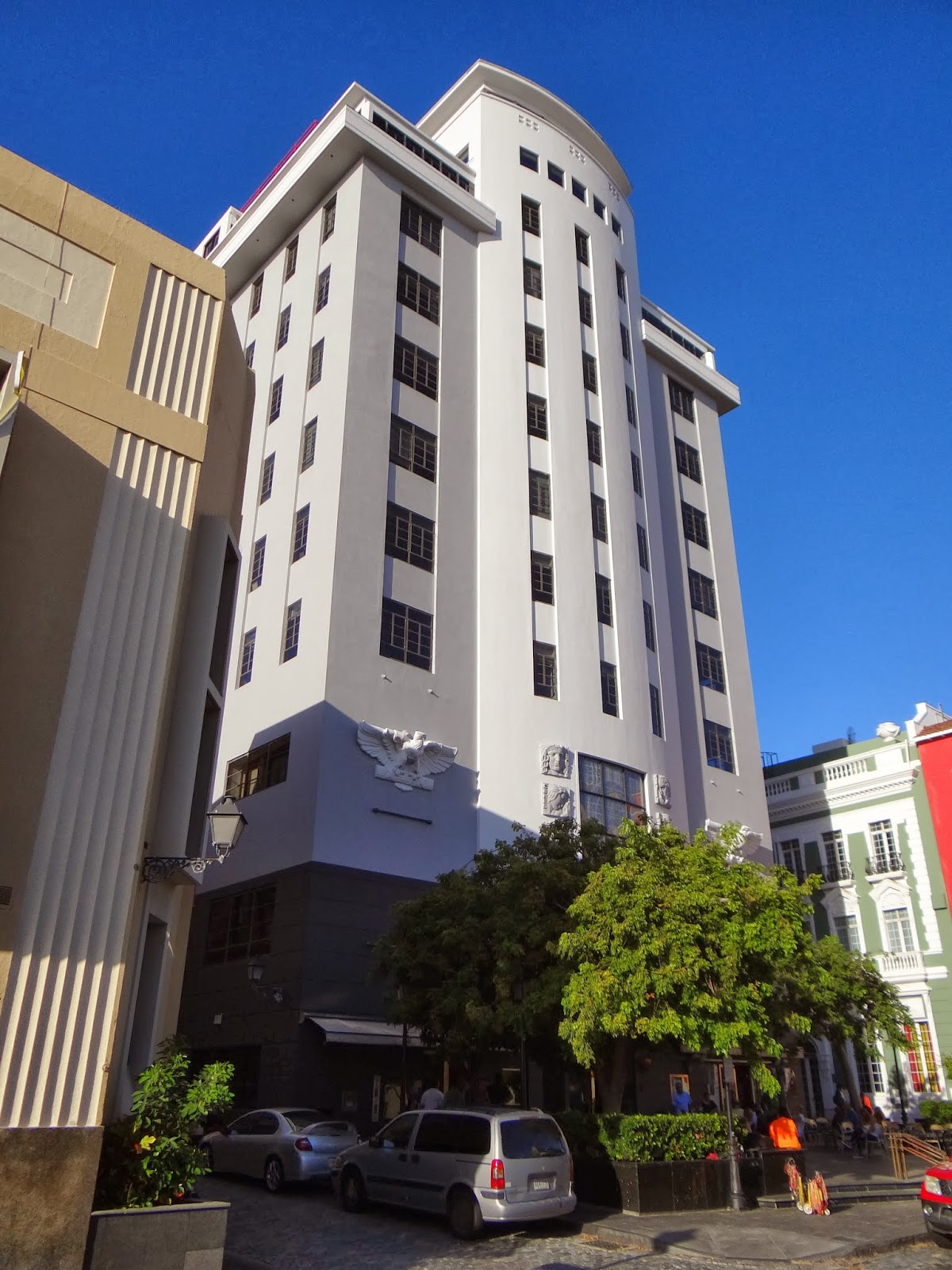 Art Deco Where and When I Can Find It: Banco Popular de Puerto Rico ...