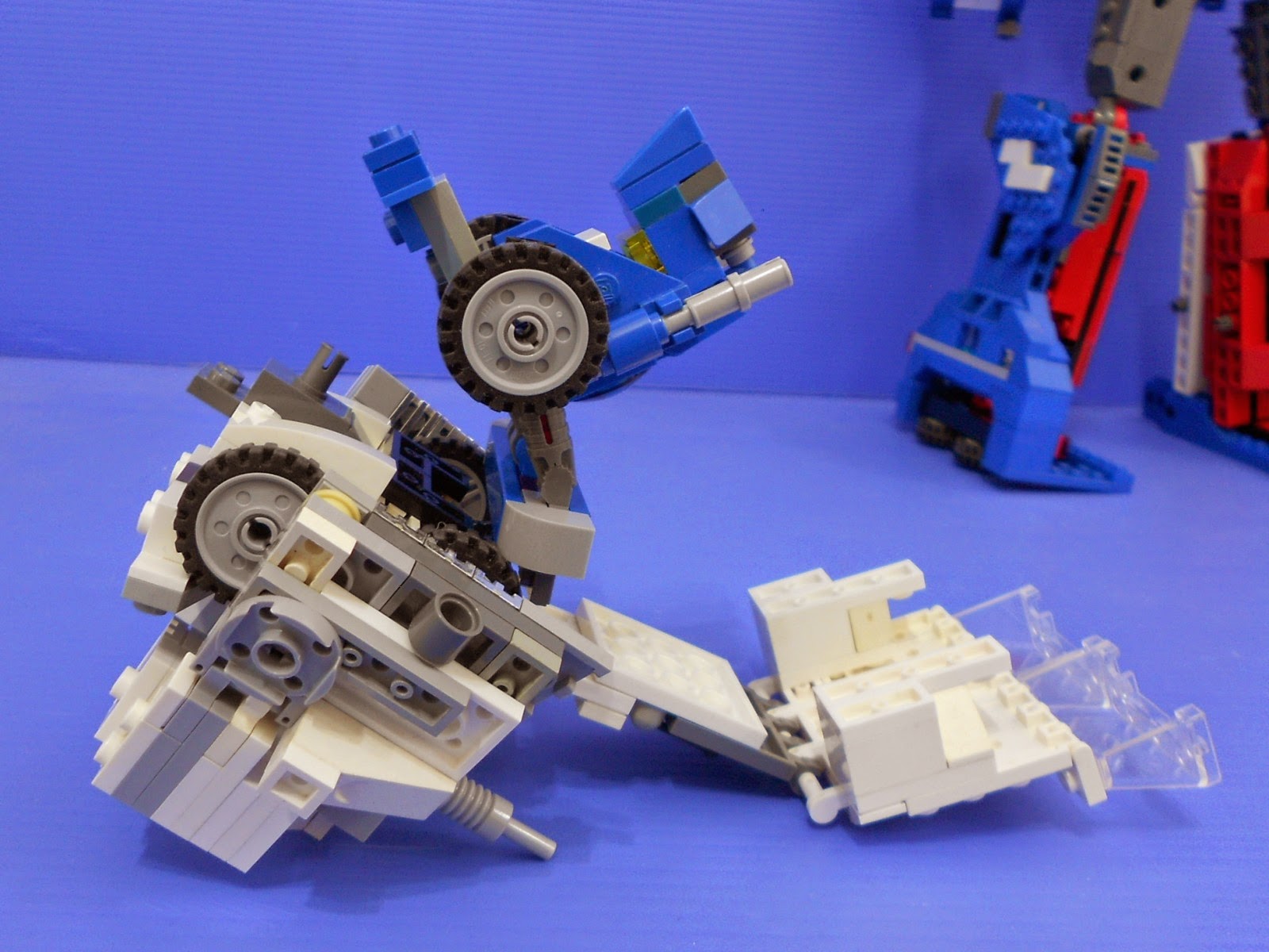 Alanyuppie's LEGO Transformers: LEGO Ultra Magnus: Part 2.5 of 3 ...