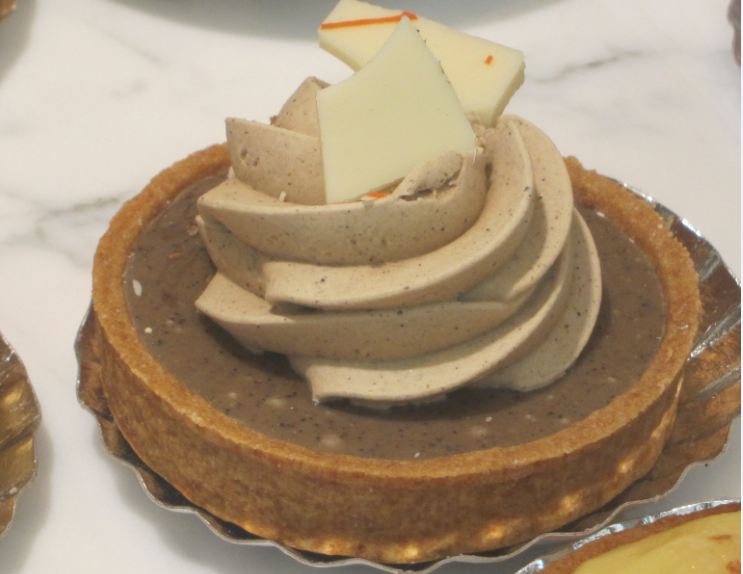 paris breakfasts: Aux Merveilles de Fred, Baba Pierre Herme