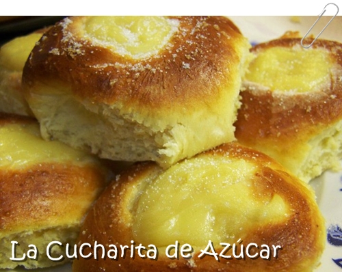 La cucharita de azúcar: Panes dulces rellenos con crema