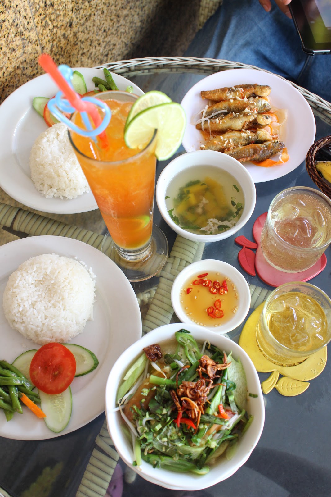 Vietnam - Cafe May - Icha Khairisa