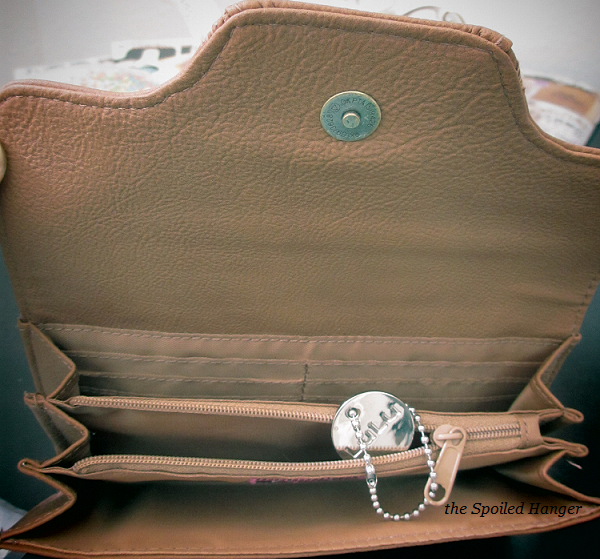 the Spoiled Hanger: LuLu wallet