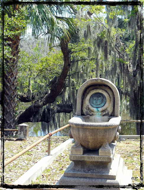 the last door down the hall: Cemetery Finds...Digital Photographs