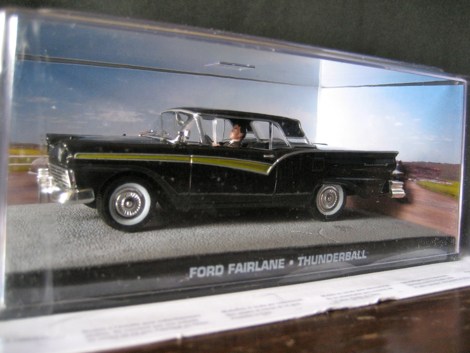 James Bond Collectibles: James Bond Car Collection: Thunderball
