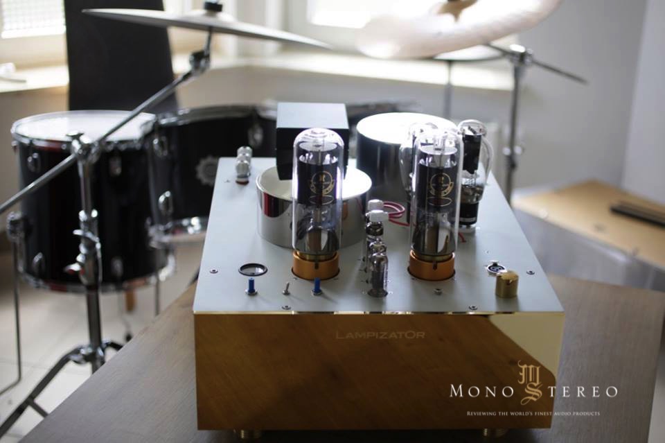 LAMPIZATOR PACIFIC MONOBLOCK AMPLIFIERS – Ultimate High-Fidelity