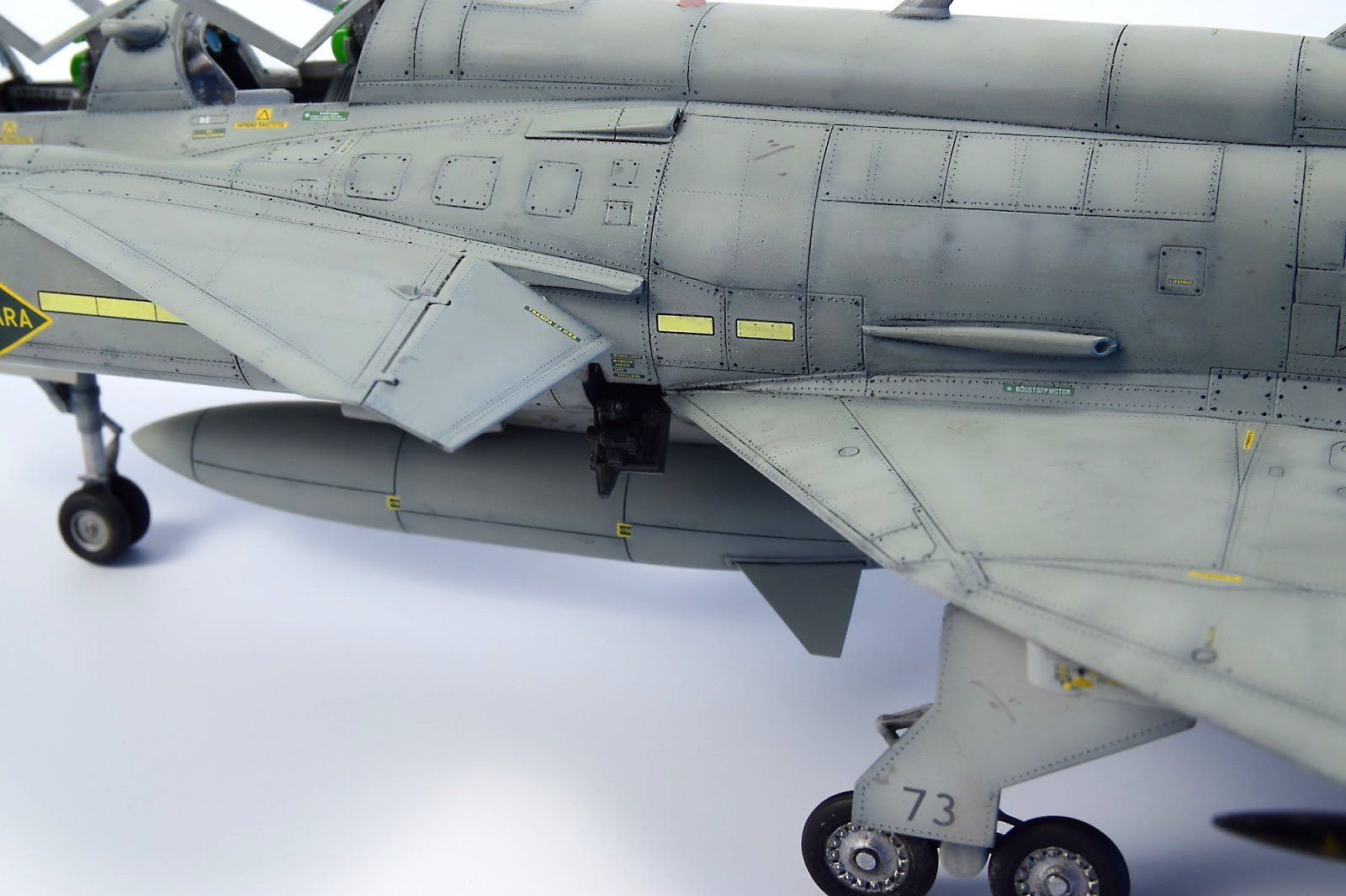 1/48 SH48150 SK-37E Stör-Viggen - built model