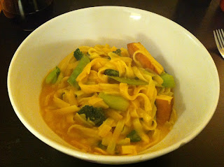 Vegucated in Vancouver: Curried Rice Noodles with Tofu