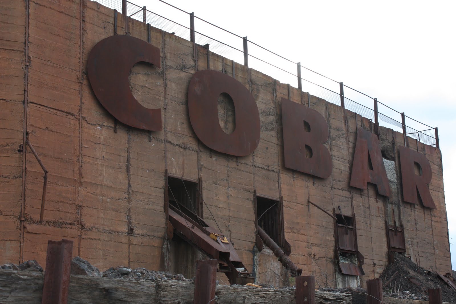 What's doing in: Big Cobar Sign