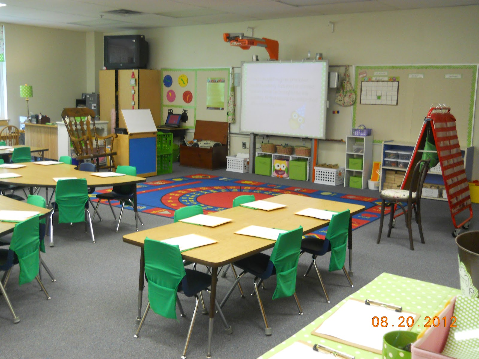 Target book cover seat covers and neat desk arrangement, | Classroom ...