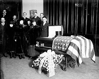 Nate's Nonsense: George Wellington "Cap" Streeter - A Chicago Legend