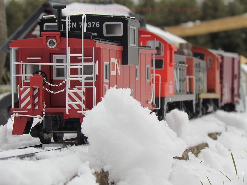 G-Scale Train Fun: Snow Plow in G-Scale Garden Train Land - 02-11-17