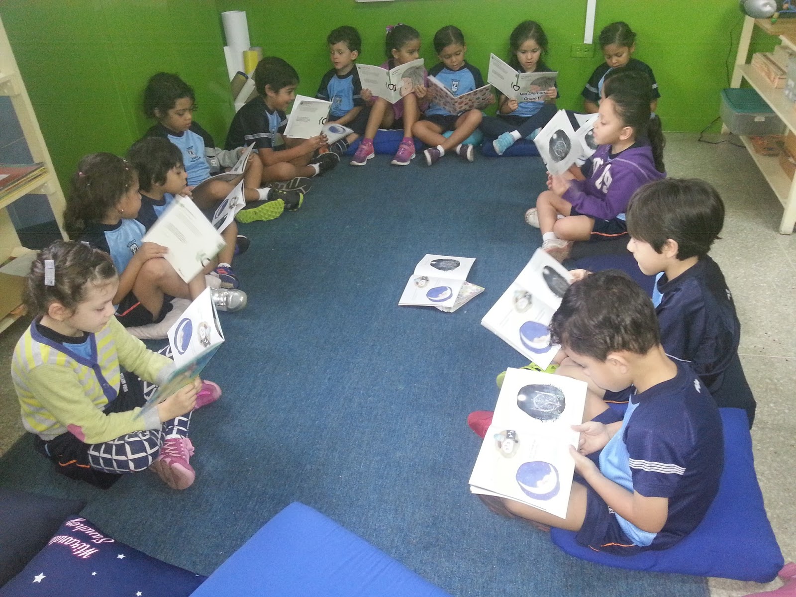 U. E. Instituto María Montessori: Lectura grupal de La abuela de Sara ...