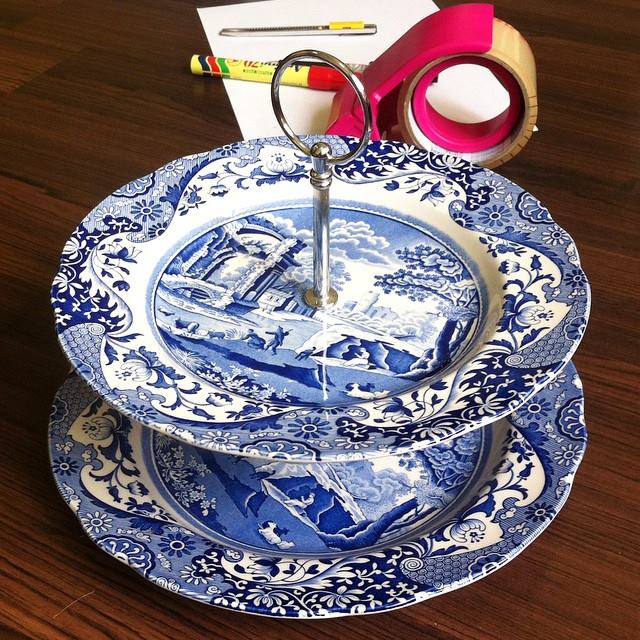 Lemari Cantique: Spode blue italian 2 tier cake stand