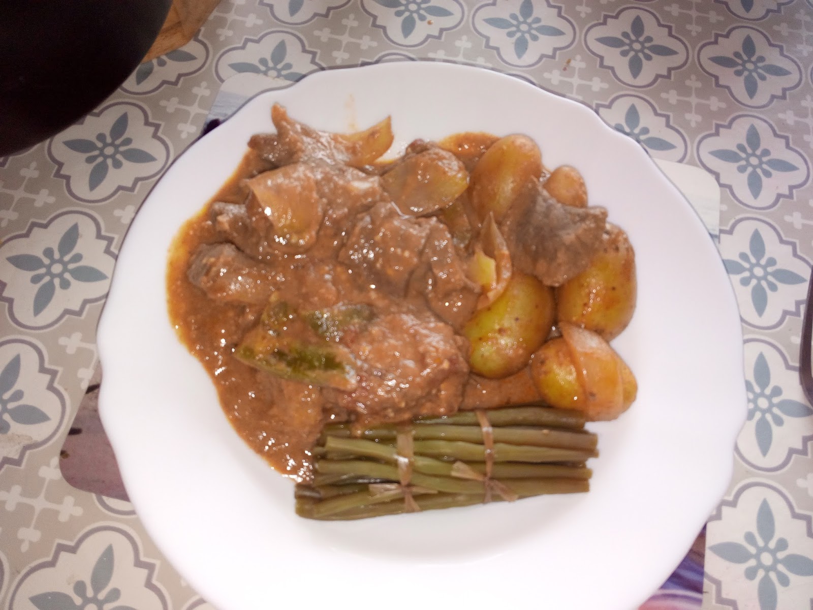 Madhouse Family Reviews: Globecooking recipe : Slow Cooker Beef Maffé ...