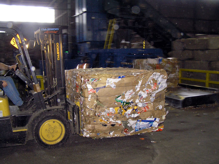 Balemaster: Balemaster balers put more green in your pocket