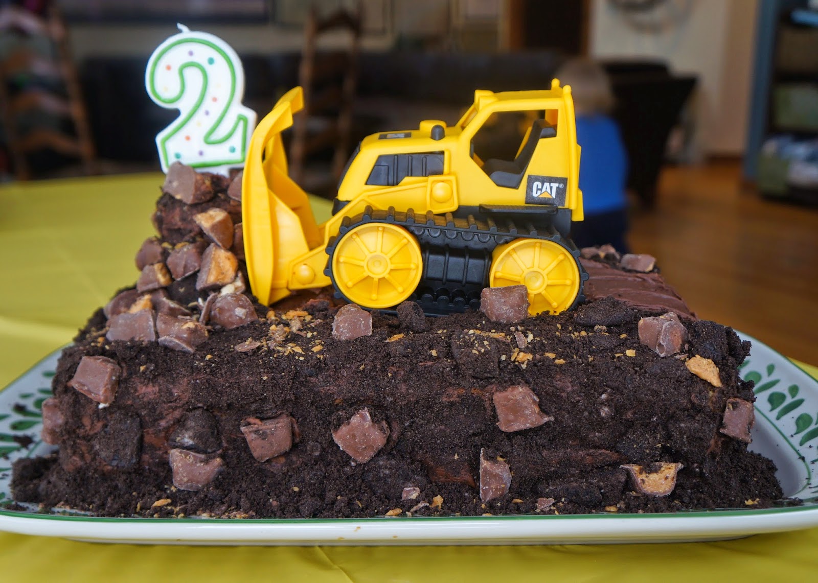 Hardly Housewives: A Bulldozer Cake for Two Year Old Will