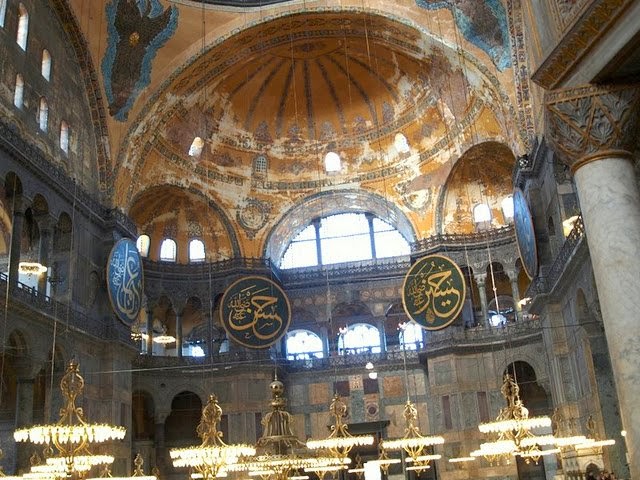 ΚΩΝΣΤΑΝΤΙΝΟΥΠΟΛΗ: ΑΓΙΑ ΣΟΦΙΑ (AYASOFYA CAMII).