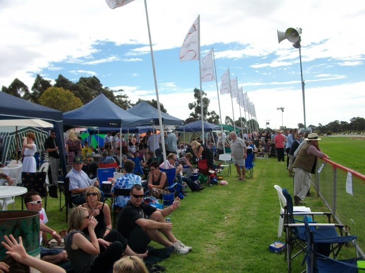 Clare Valley Race Club: Roaring 40's Clare EASTER races