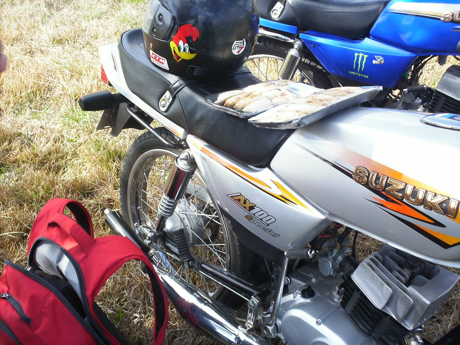 Suzuki AX100 Pasión por 2T: Salidas, Fotos