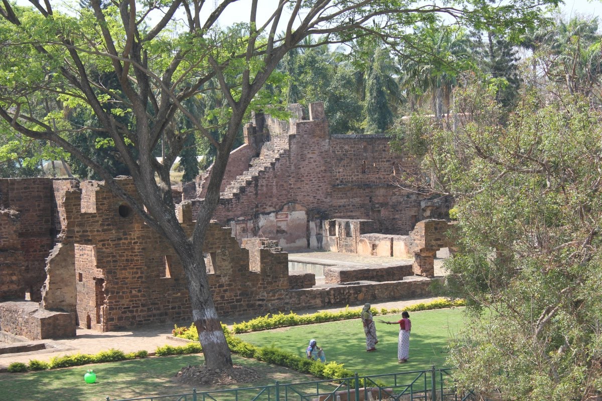 Journeys across Karnataka: Kittur Fort and Palace