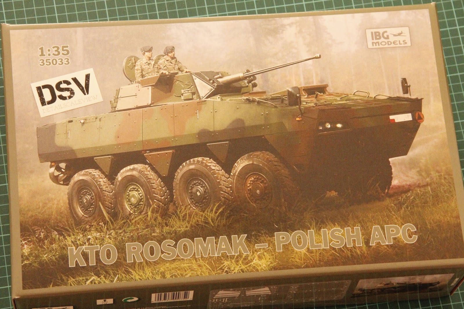 IBG Models 1/35 KTO Rosomak Polish APC (35033) - DetailScaleView