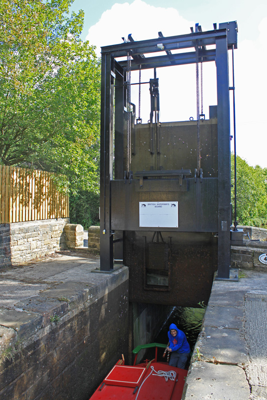 Captain Ahab's Watery Tales: Huddersfield Ring 2011 - Slaithwaite to ...