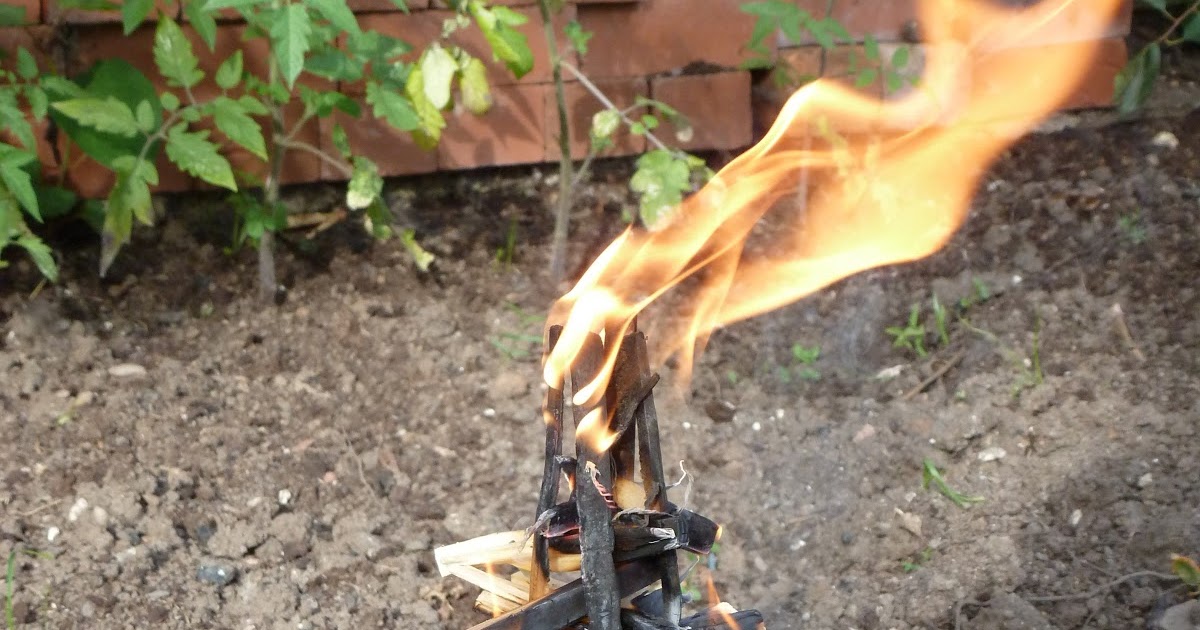 Swallow Bushcraft: Bamboo Fire Torch