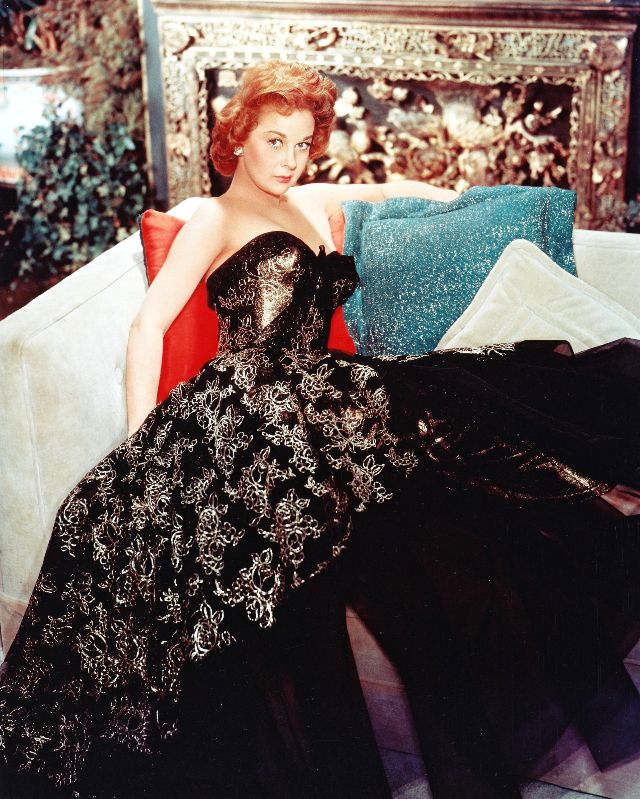 48 Glamorous Color Photos of Susan Hayward in the 1940s and 1950s ...