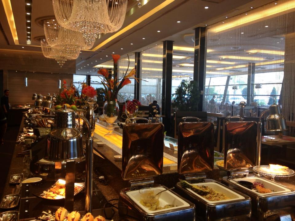 Celebrating the 1st of May at Buffet 101