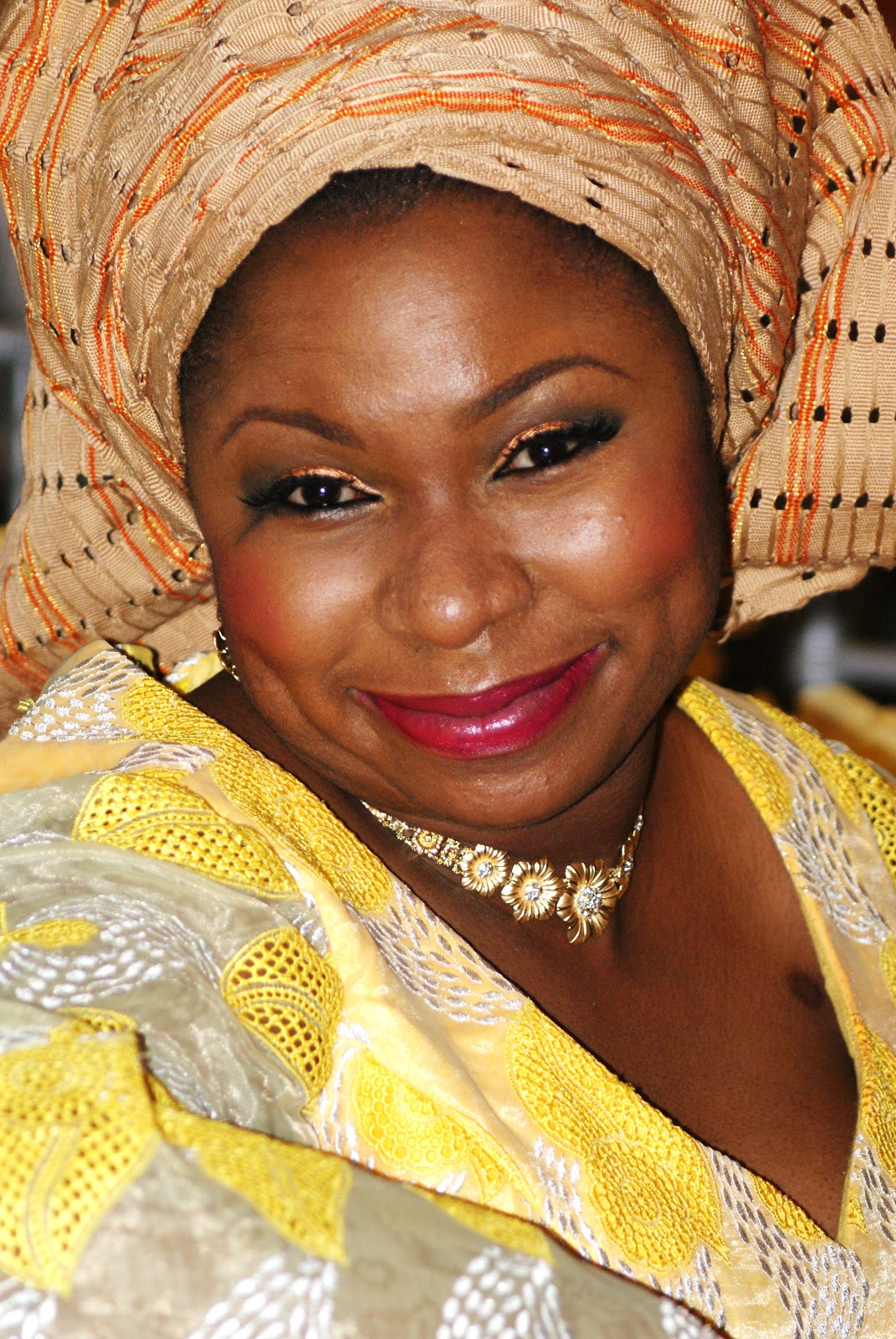 Maestro's Media: BUSOLA & YEMI ROBERTS SPECTACULAR WEDDING