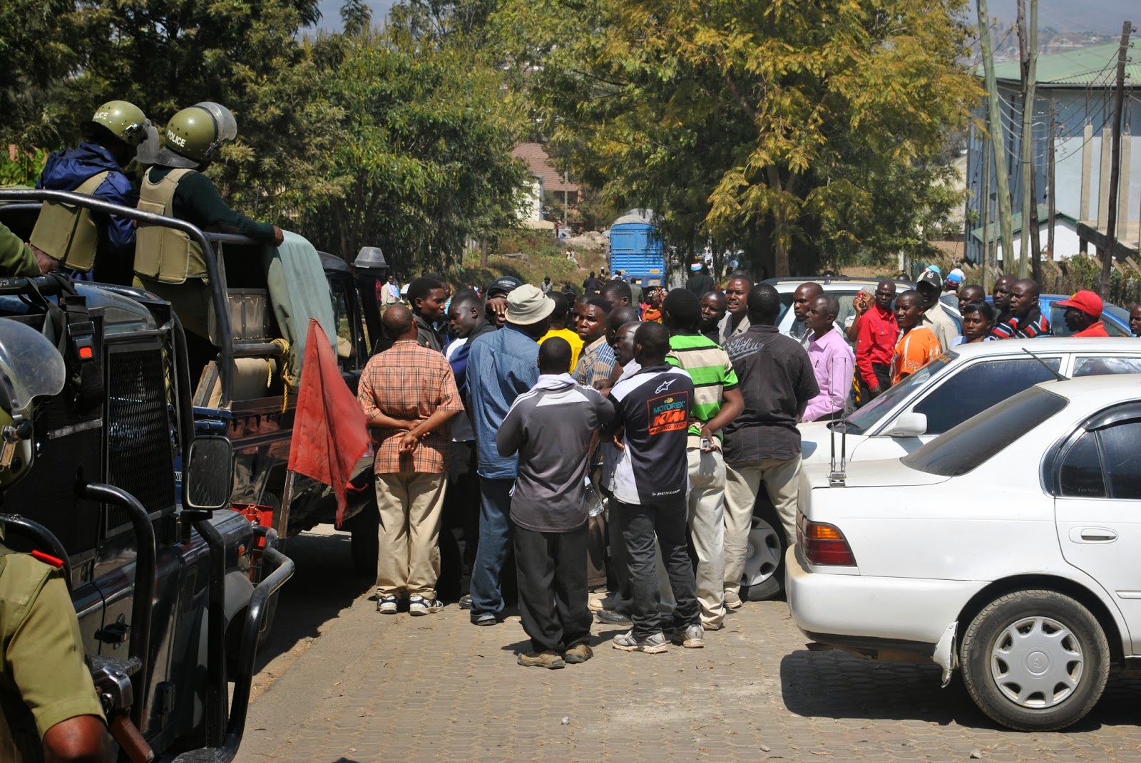 Habari na Matukio Mbeya: JESHI LA POLISI LAWATAWANYA WAFUASI WA CHADEMA ...