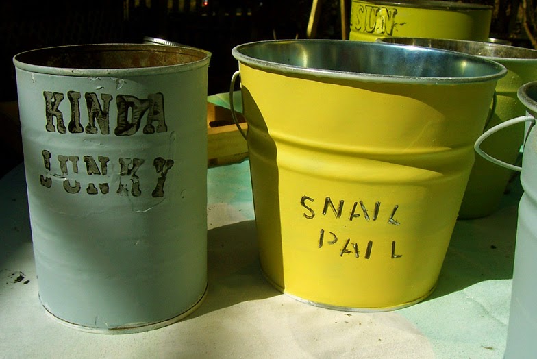 Saturdays Vintage Finds: Painting Tin Can Planters