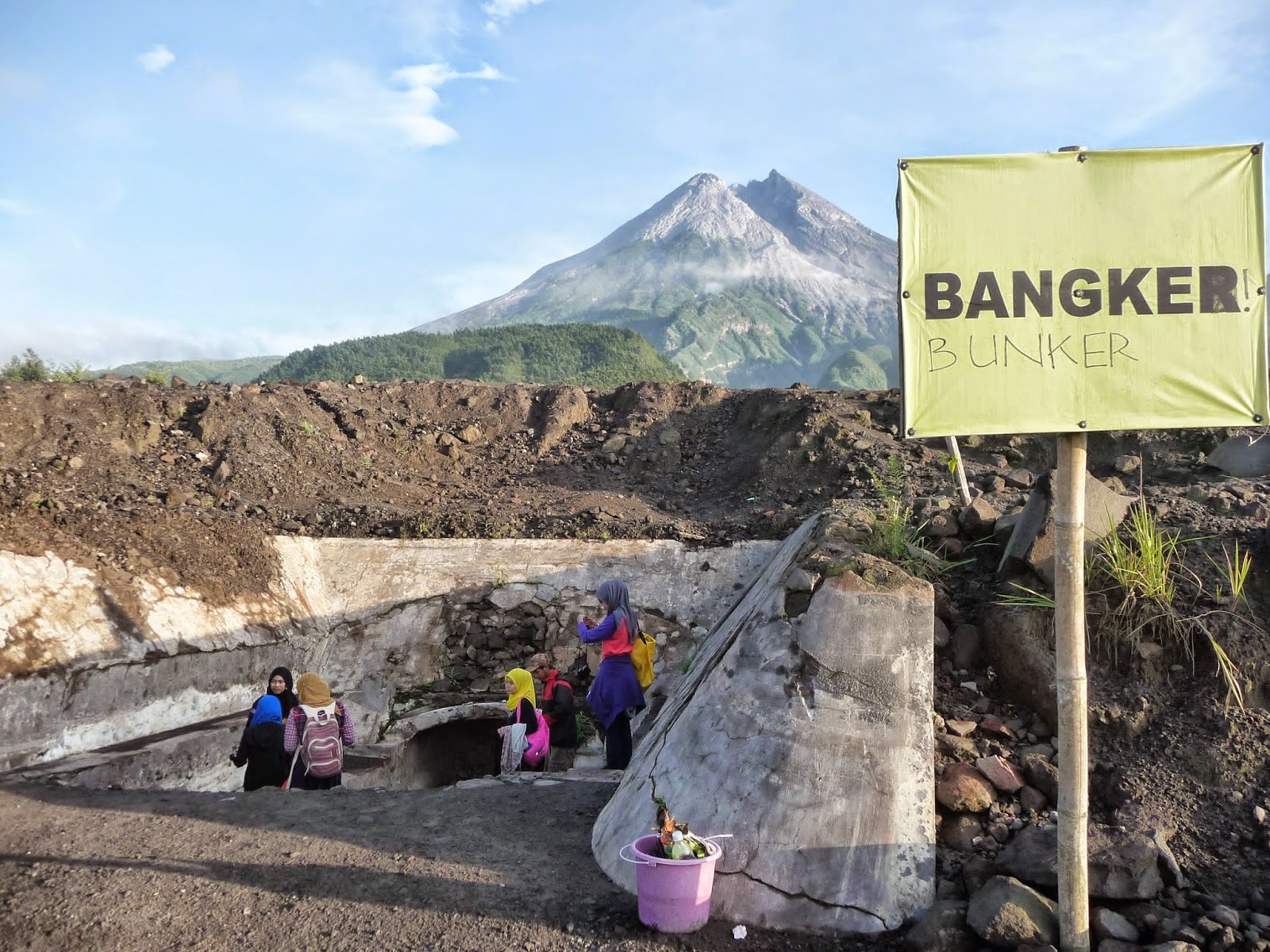 Jeep Wisata Merapi JWM Adventure: Foto Obyek - Object Photos