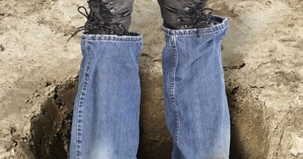 The Disaffected Lib: When You're Trying to Get Out Of a Hole...