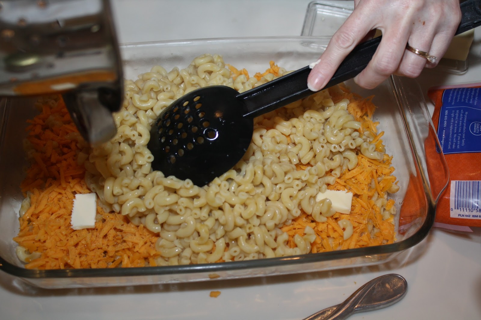 Meals For My Minions: Mom's Macaroni and Cheese