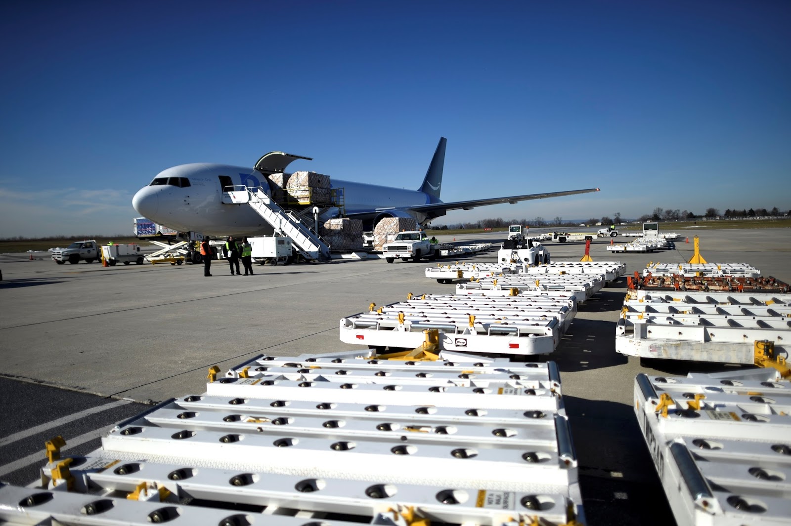 NEWS | Amazon Flexing Muscles in New Logistic Space : Air Cargo