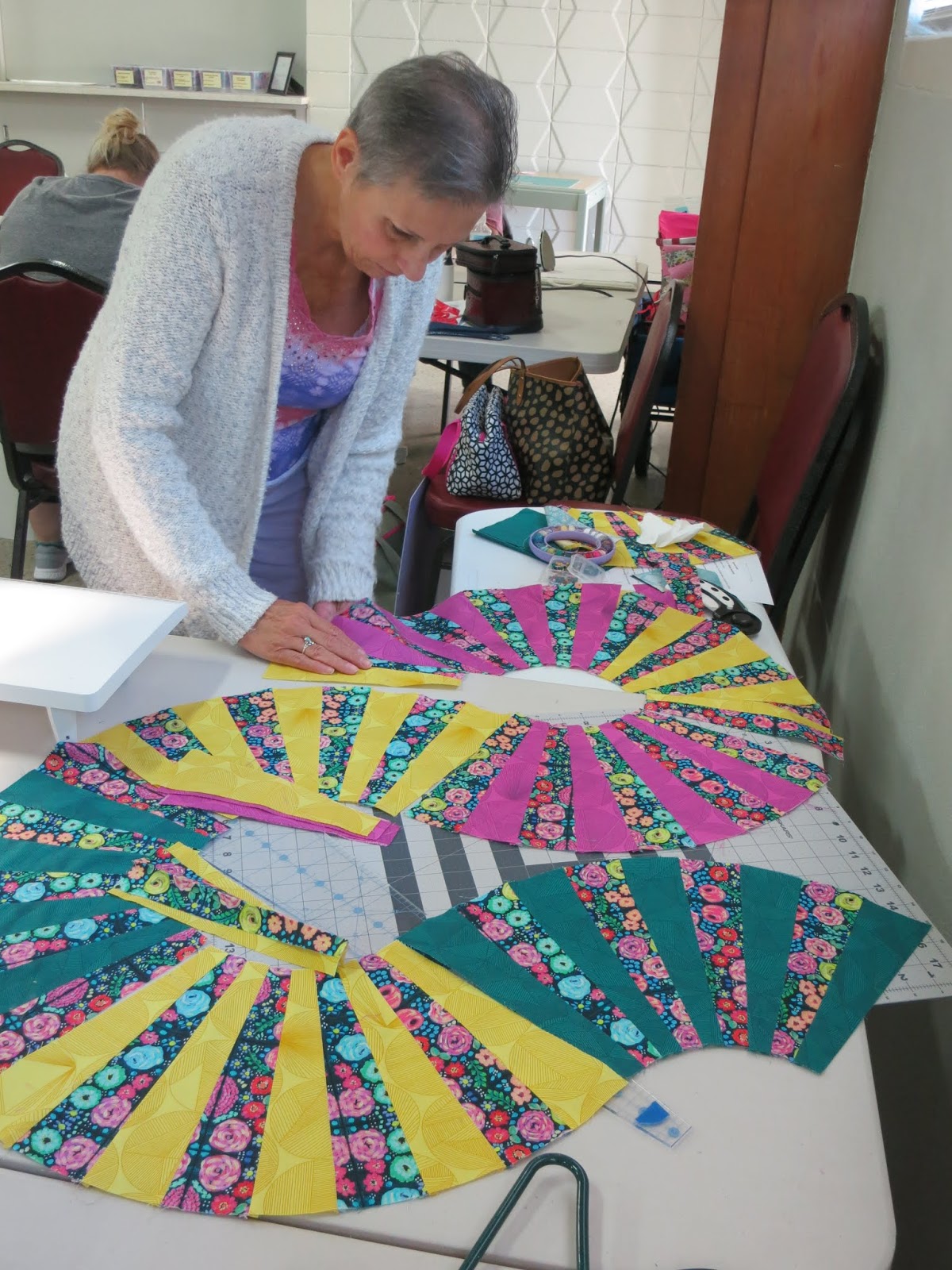 Flourishing Palms: Wedge Rulers in a Workshop