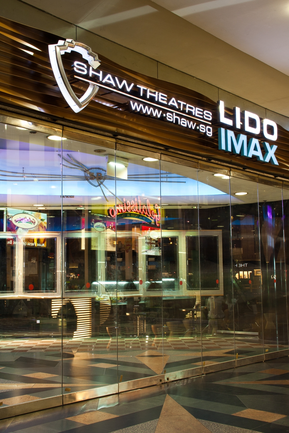 MX: $20 mil and 7 months later, SHAW LIDO is finally open!