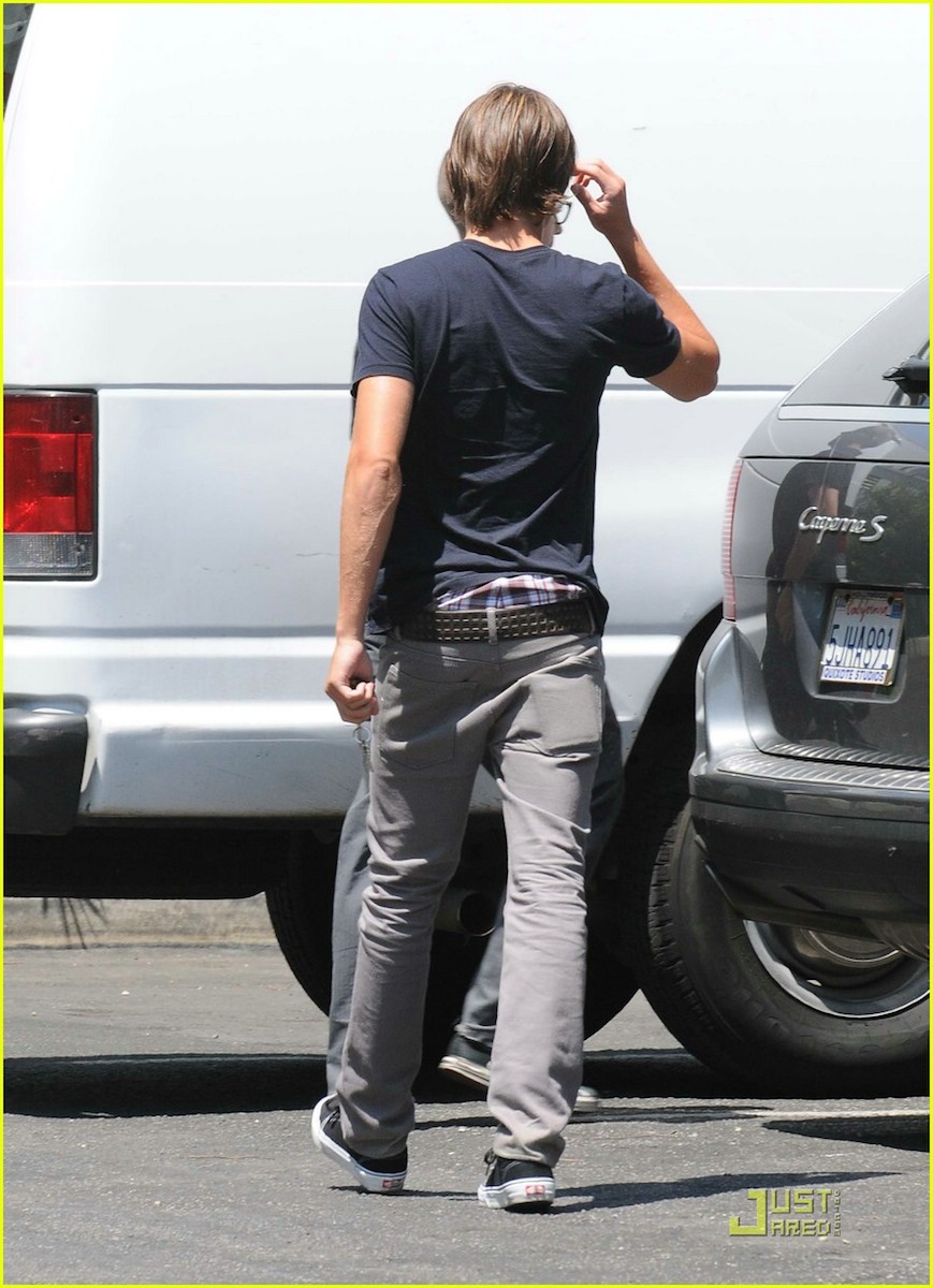 Celeb Saggers: SAGGER OF THE YEAR #4: Zac Efron Sagging Collection