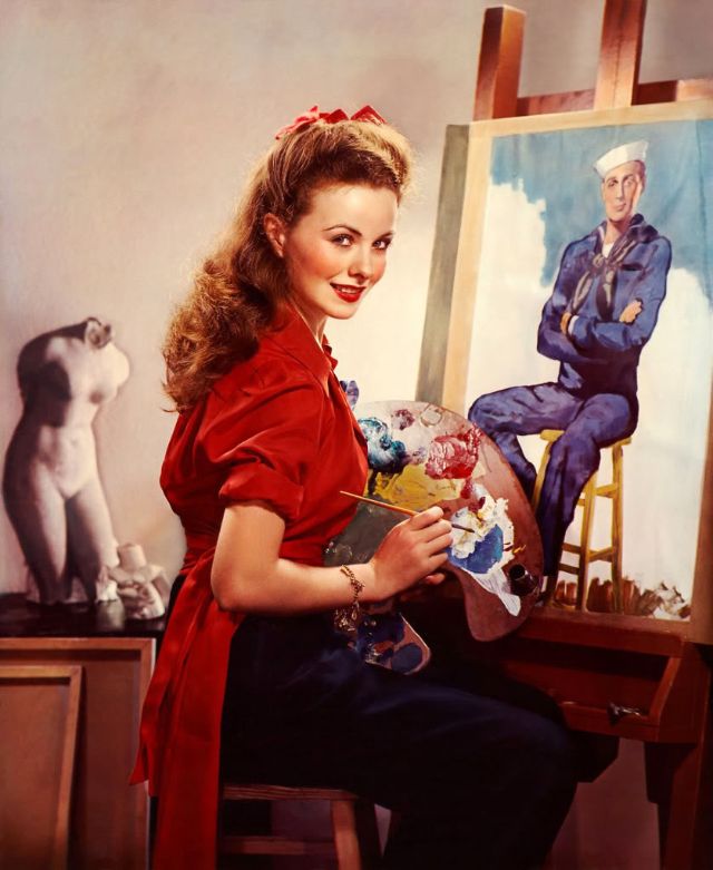 Hollywood's Number One Party Girl: 40 Glamorous Photos of Jeanne Crain ...