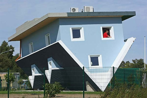 funny car: Funny house ..........