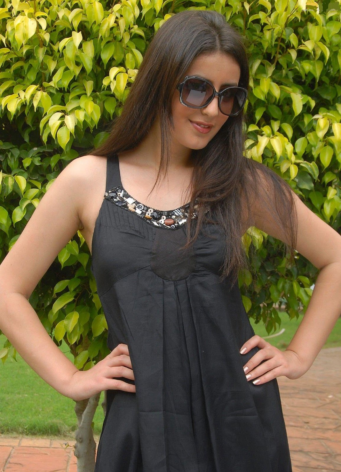 Bollywood : Beautiful Telugu Actress Anuki Hot Photoshoot