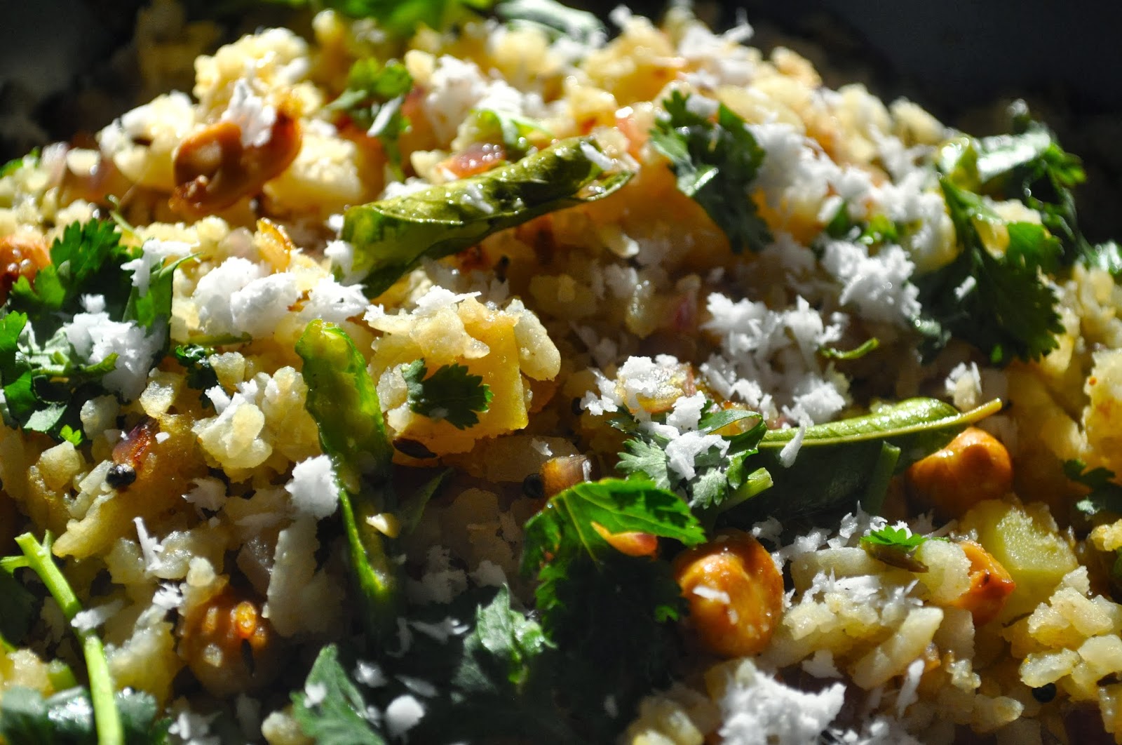 Cooking with Meena: Batata Poha (Beaten rice with potatoes)