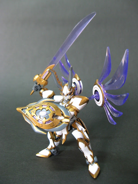 "Dan-Ball Senki "紙箱戰機 LBX 1 : 1 LUCIFER路西法