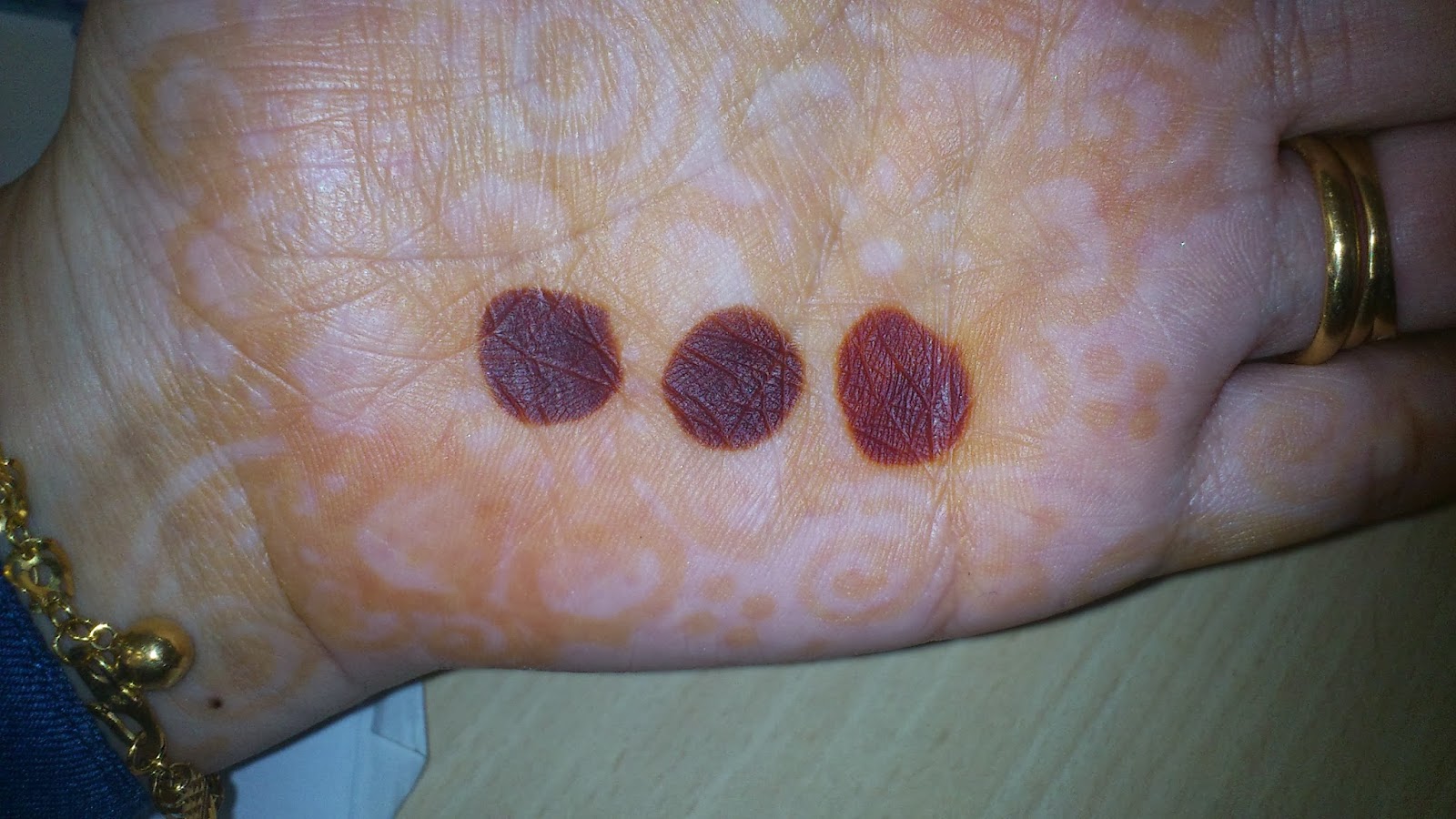 A HENNA ARTIST'S DIARY: Natural henna paste progression RM4 per cones ...