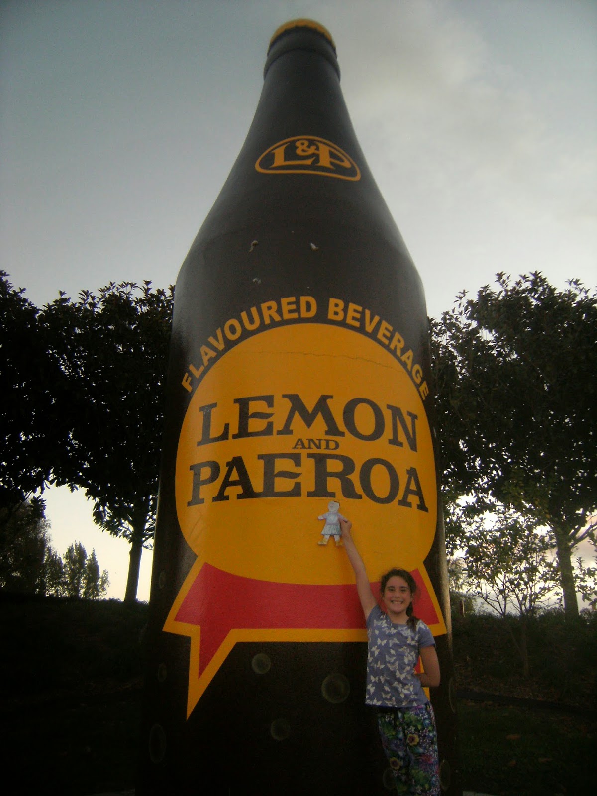 Flat Shea's Big Adventure to NEW ZEALAND: Lemon and Paeroa - World ...